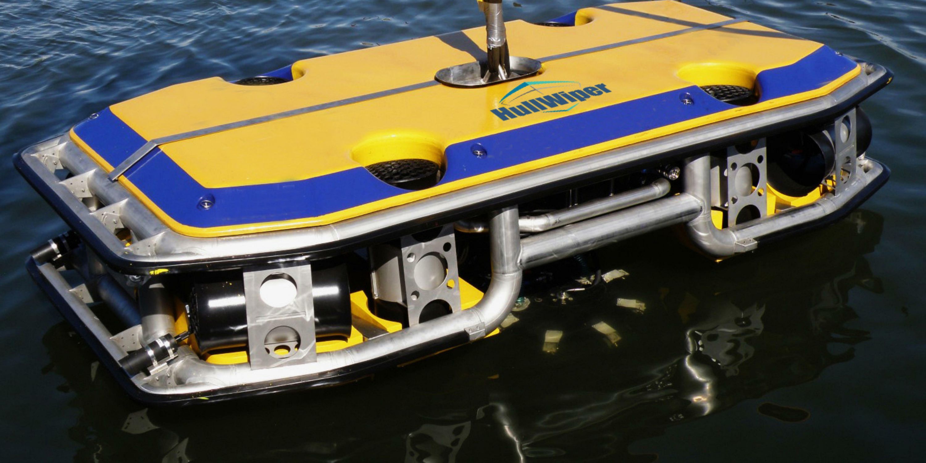 Hull cleaning underwater ROV - HullWiper - HullWiper