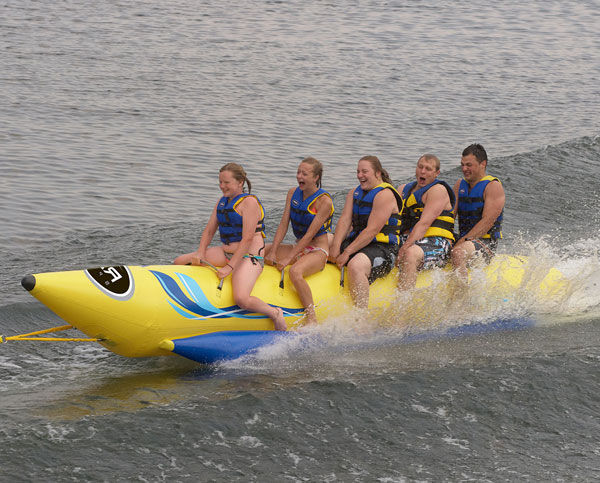 5-person max. towed banana buoy - CUSTOM CHUTES - 6-person max.