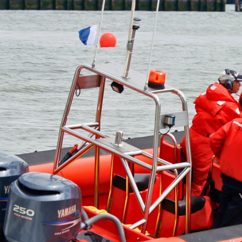 Inflatable boat roll bar - Tornado Boats International ApS - custom