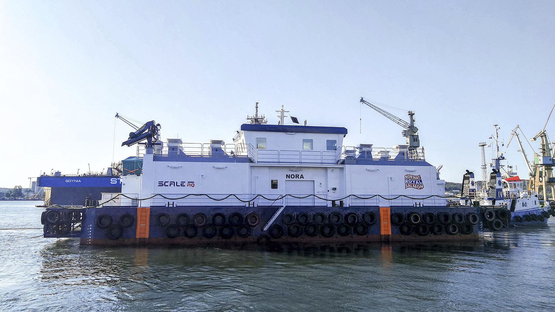 Barge special vessel - SeaFarm Feeder Center 400 - scaleaq - feeder ship