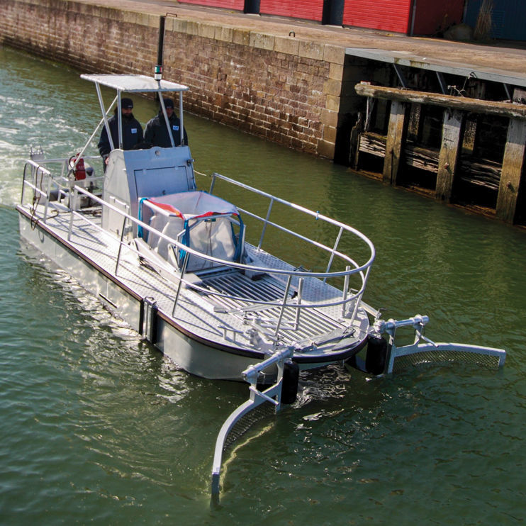 Service boat - Waste Cleaner 66T - Efinor Sea Cleaner - harbor service ...