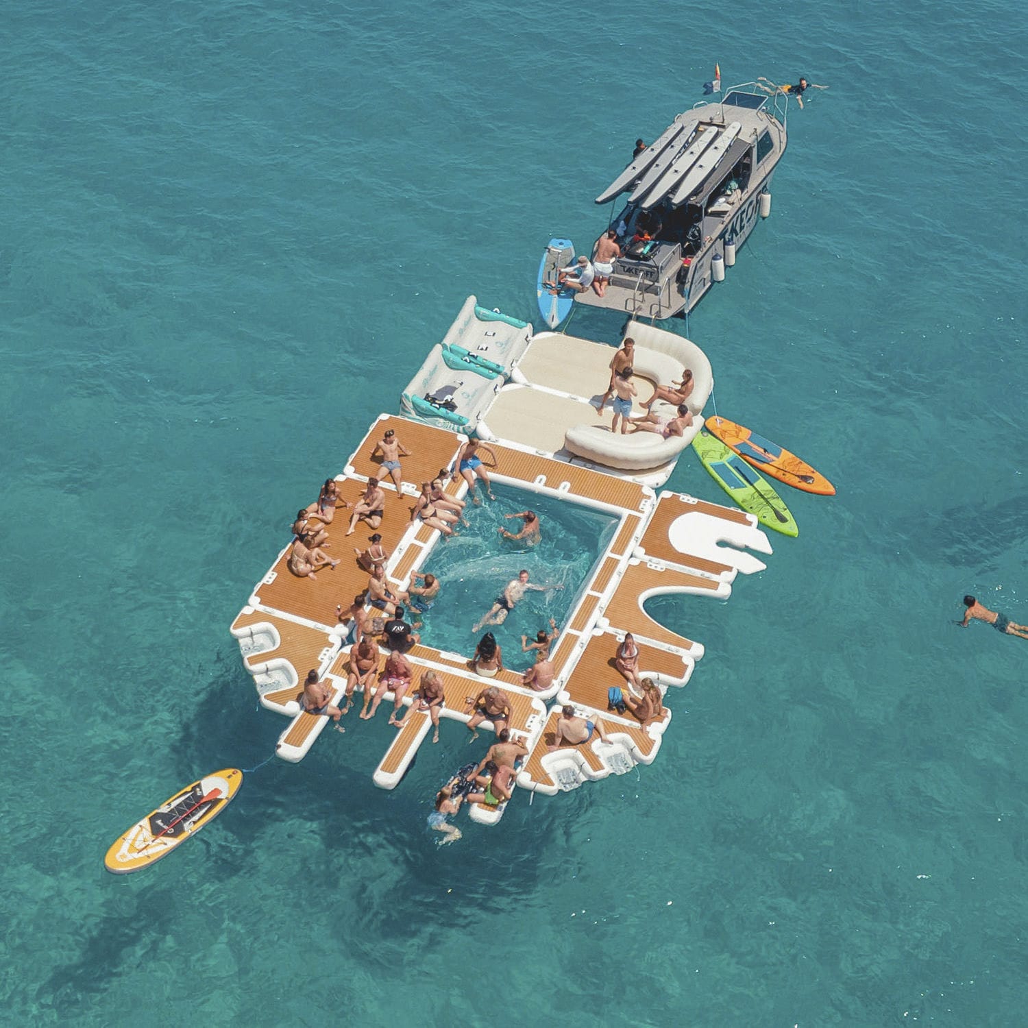 Floating platform - IBIZA SETUP - YACHTBEACH – JetXtender - inflatable ...