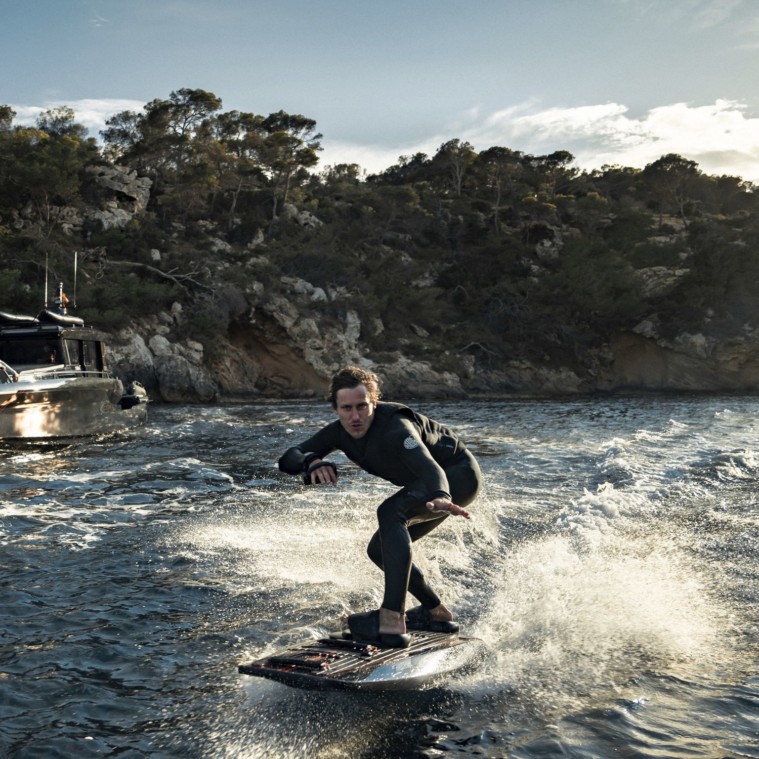 Carbon fiber jet board - Shadow 1 of 77 - Brabus Marine - battery ...