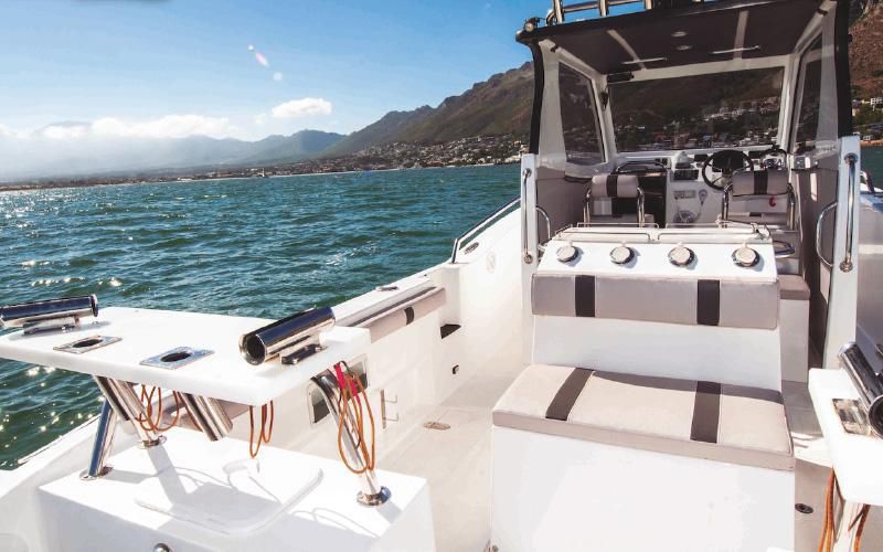 Catamaran walkaround - X-28 - X-Boats - outboard / twin-engine / dual ...