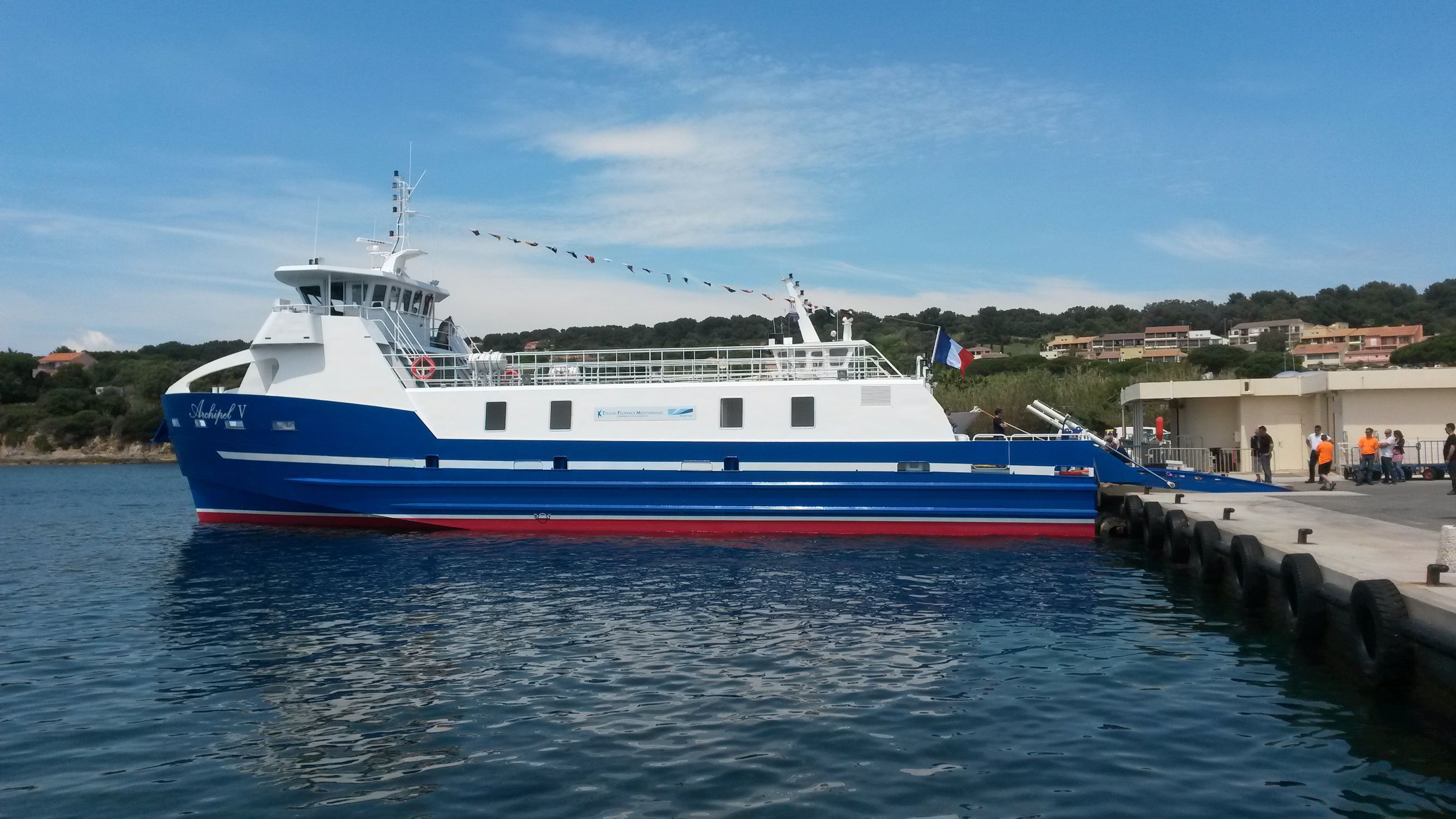 Logistics transport boat professional boat - Transmétal Industrie ...