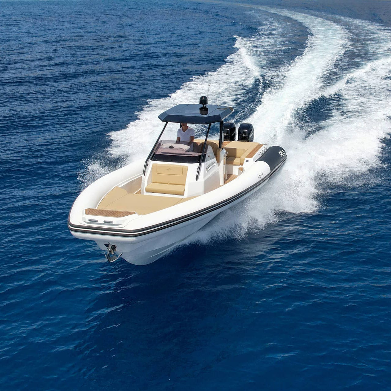 Outboard inflatable boat - R11 FB - RENIER - twin-engine / rigid ...