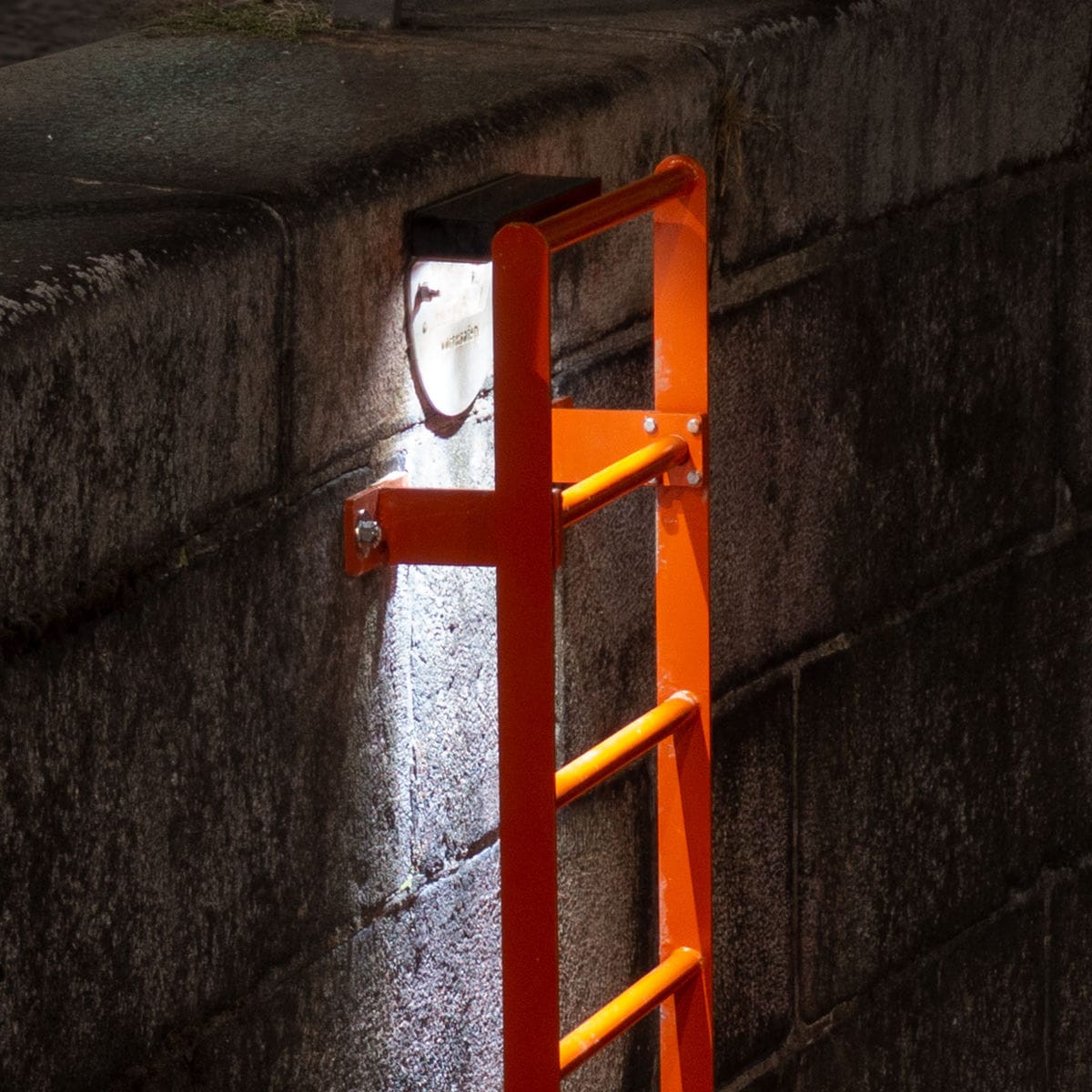 LED dock light - PORT-SAFETY - solar