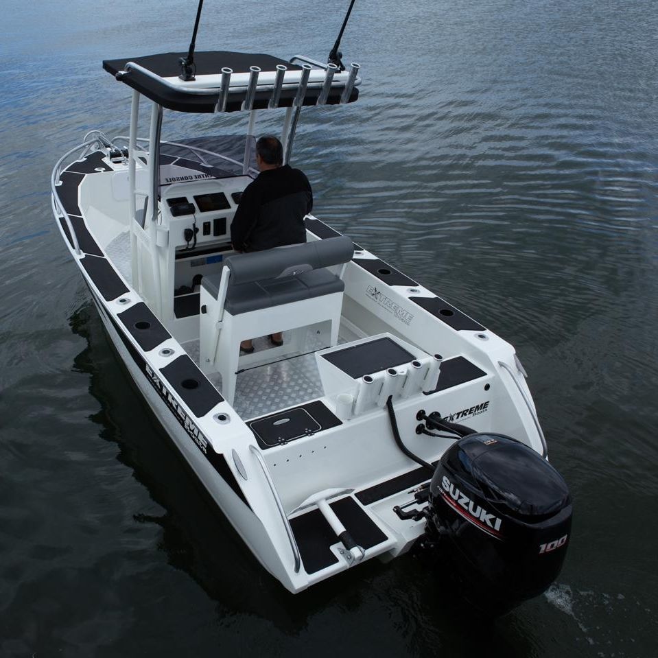 Outboard center console boat - 545 CC - Extreme Boats EU Ltd. - fishing ...
