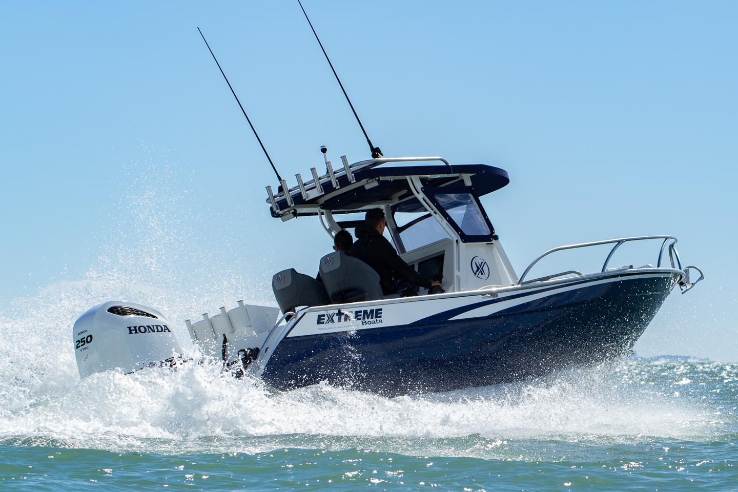 Outboard center console boat - 745 CC - Extreme Boats EU Ltd. - fishing ...