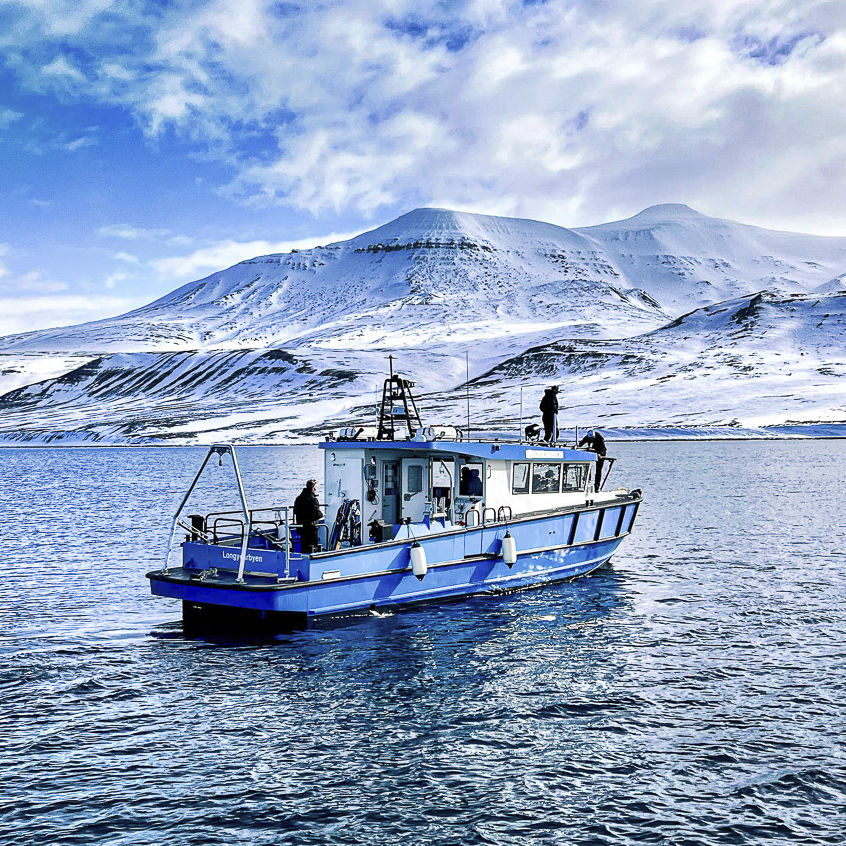 Research and survey boat - 1370 - Kewatec - inboard / ice-class