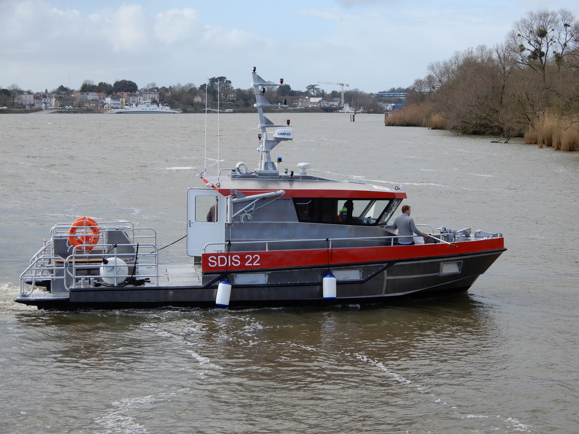 Professional rescue boat - Alumarine Shipyard - fireboat / Z-drive ...