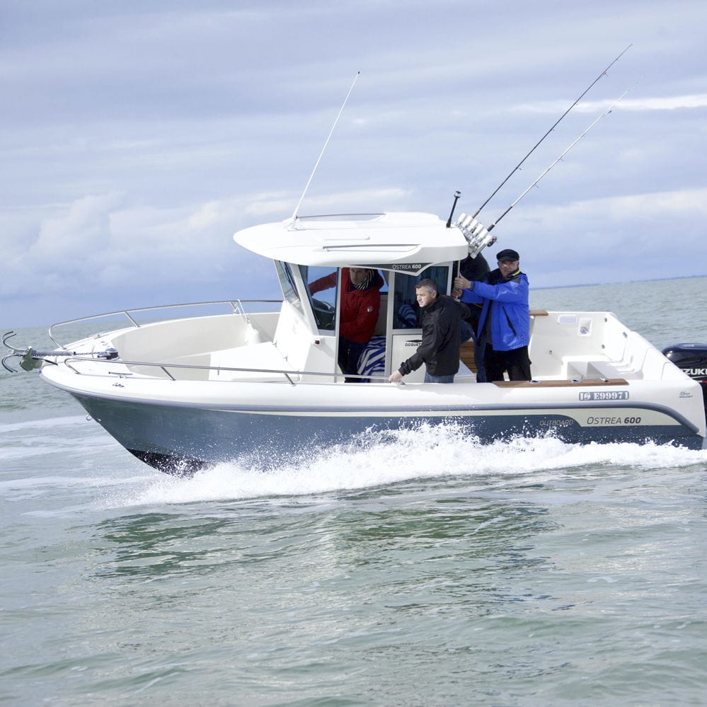 Outboard center console boat - OSTREA 600B - OCQUETEAU - with enclosed ...