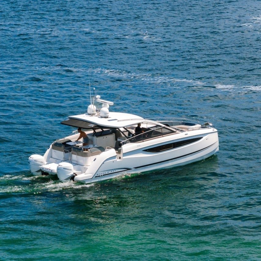 Catamaran express cruiser - TH36 - Four Winns - outboard / twin-engine ...