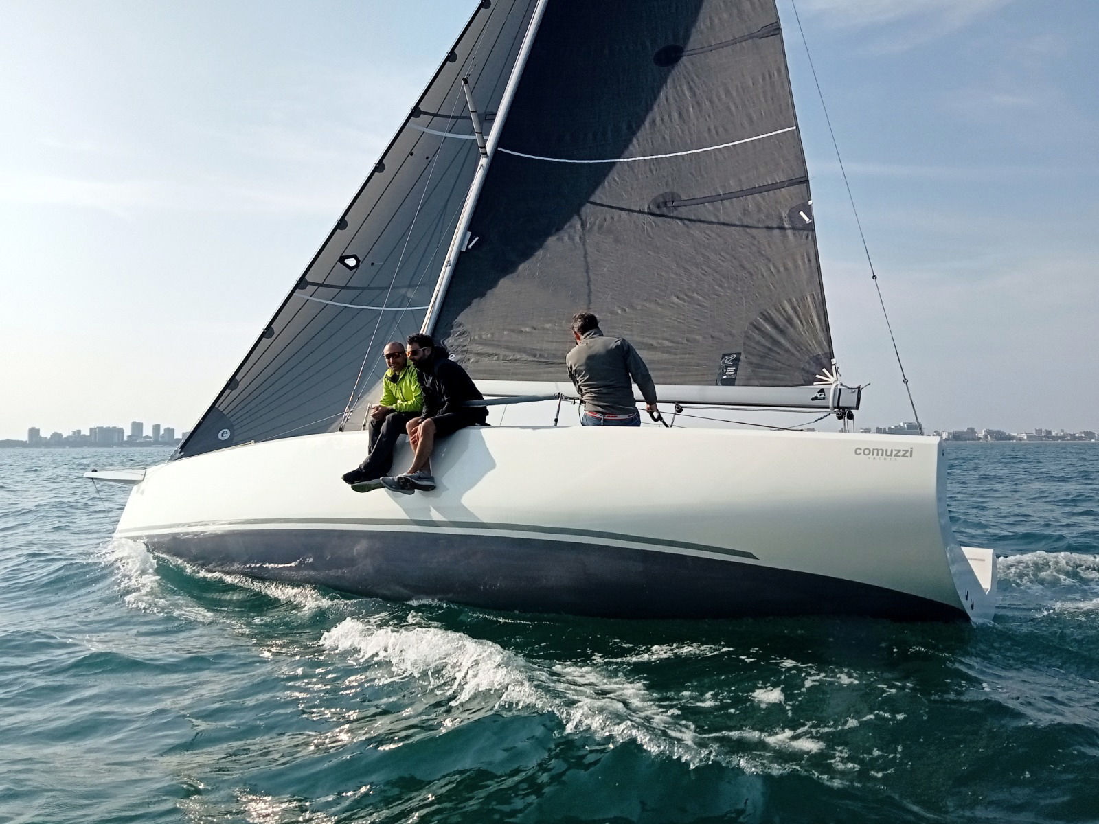 Racing sailboat - C-32 SPORT - COMUZZI yachts s.r.l.s - daysailer / 1 ...