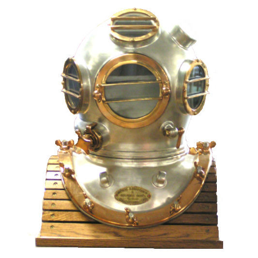 Professional diving helmet - 29211 - DESCO Corporation