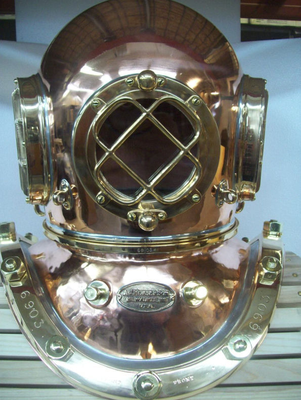 Professional diving helmet - M0200P - DESCO Corporation
