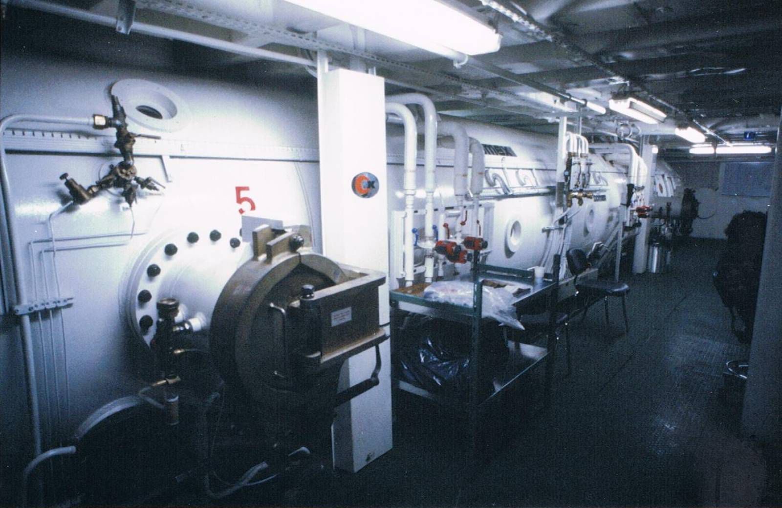 Professional diving decompression chamber - Comanex