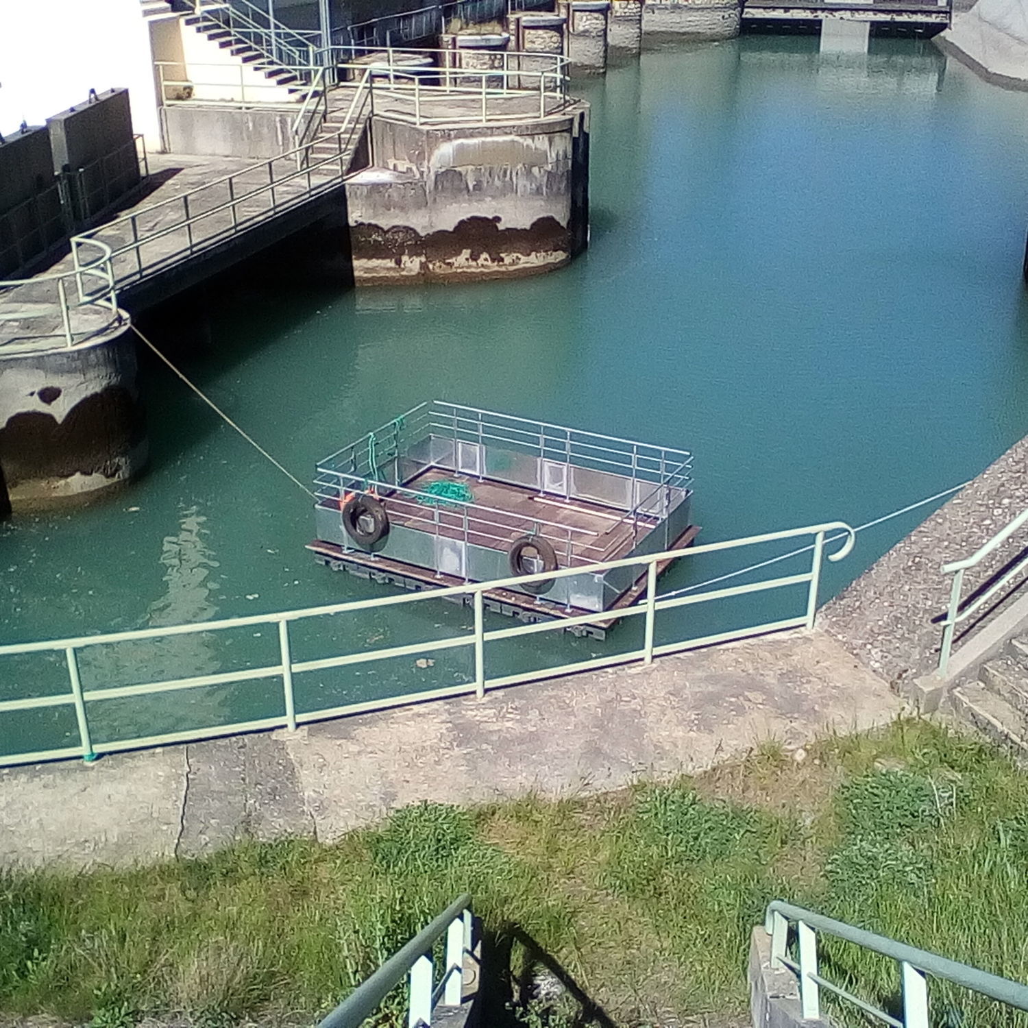 Floating dock - Aquadock - AQUA-MODULE - modular / mooring / for marinas