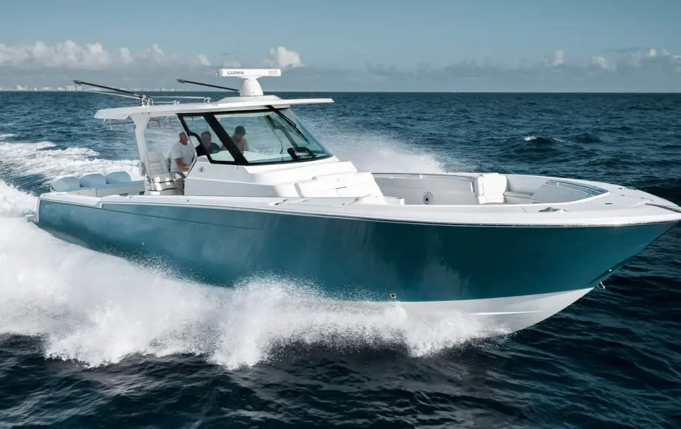 Outboard express cruiser - 39CC - Bertram - triple-engine / open ...