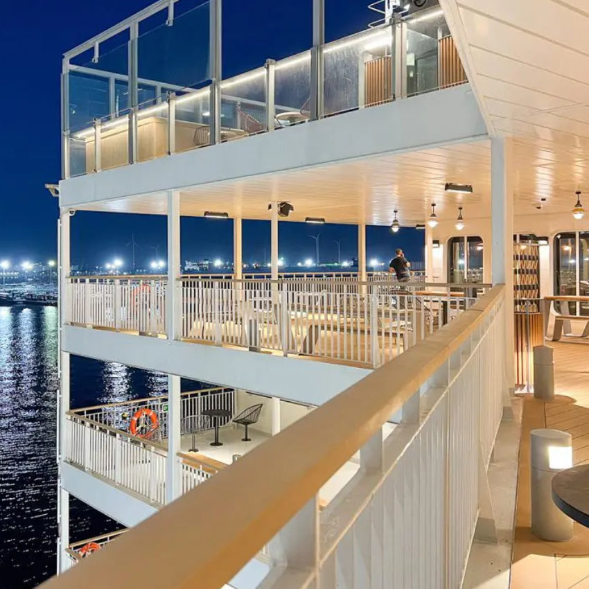 Deck handrail - Hayden Marine Co., Ltd.