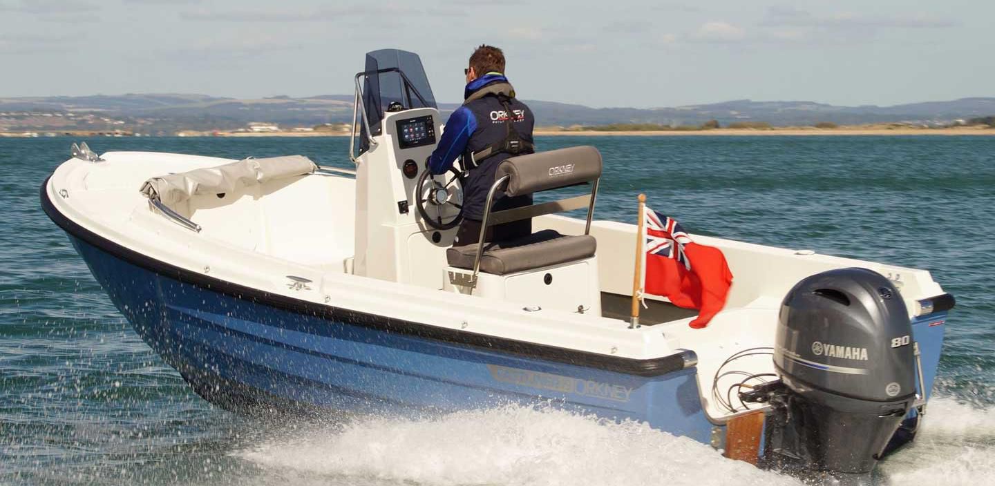 Outboard center console boat Fastliner 19 Orkney Boats sport fishing offshore
