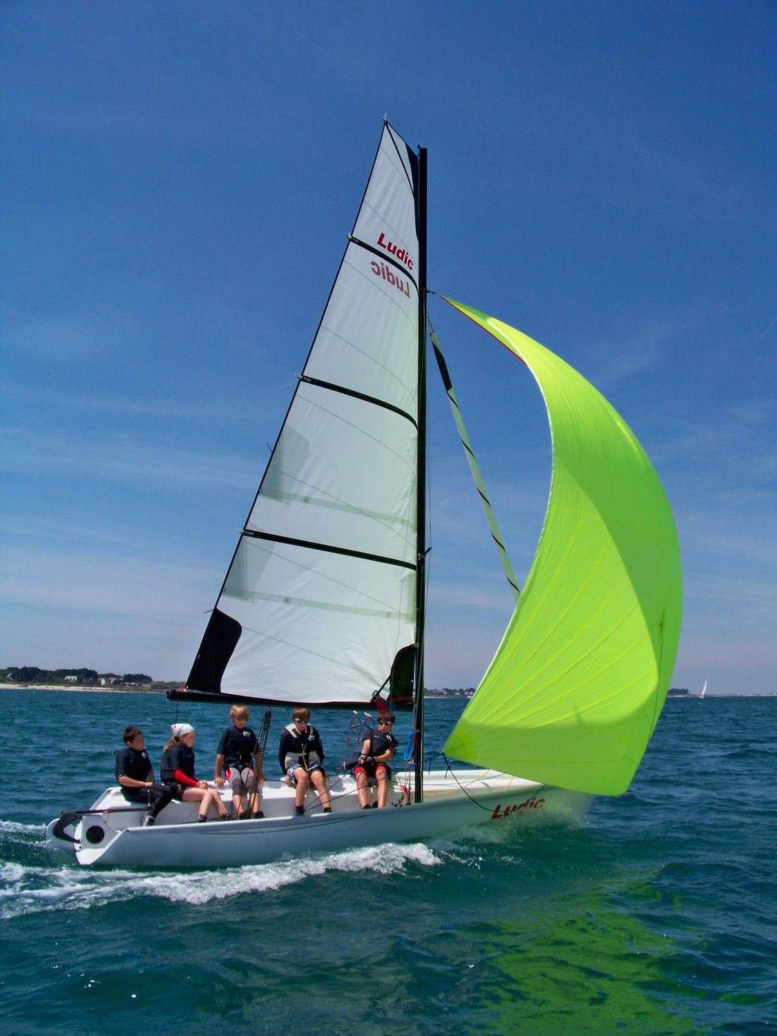 Double-handed sailing dinghy - LUDIC - Hobie Cat USA - recreational ...