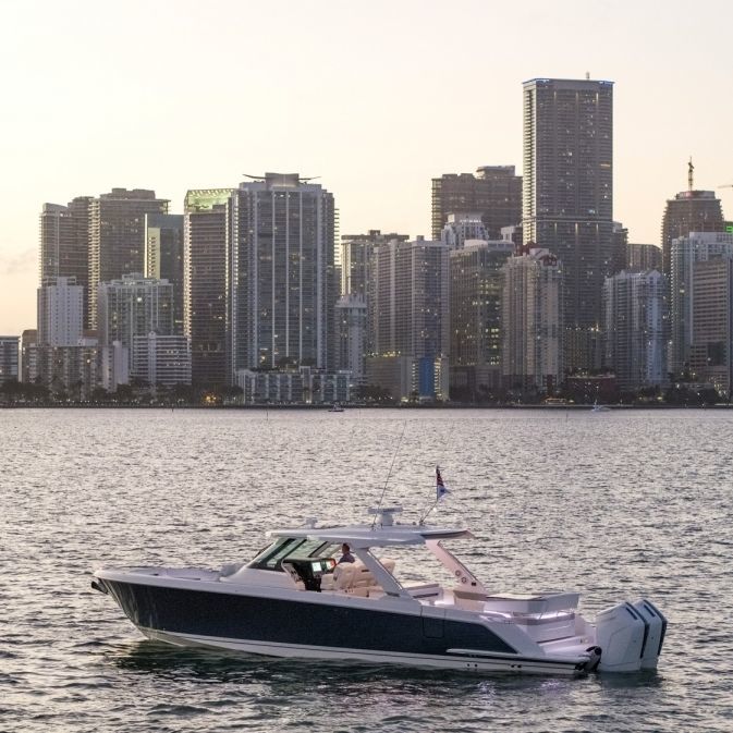 Outboard express cruiser - 43LS - Tiara Yachts - diesel / twin-engine ...