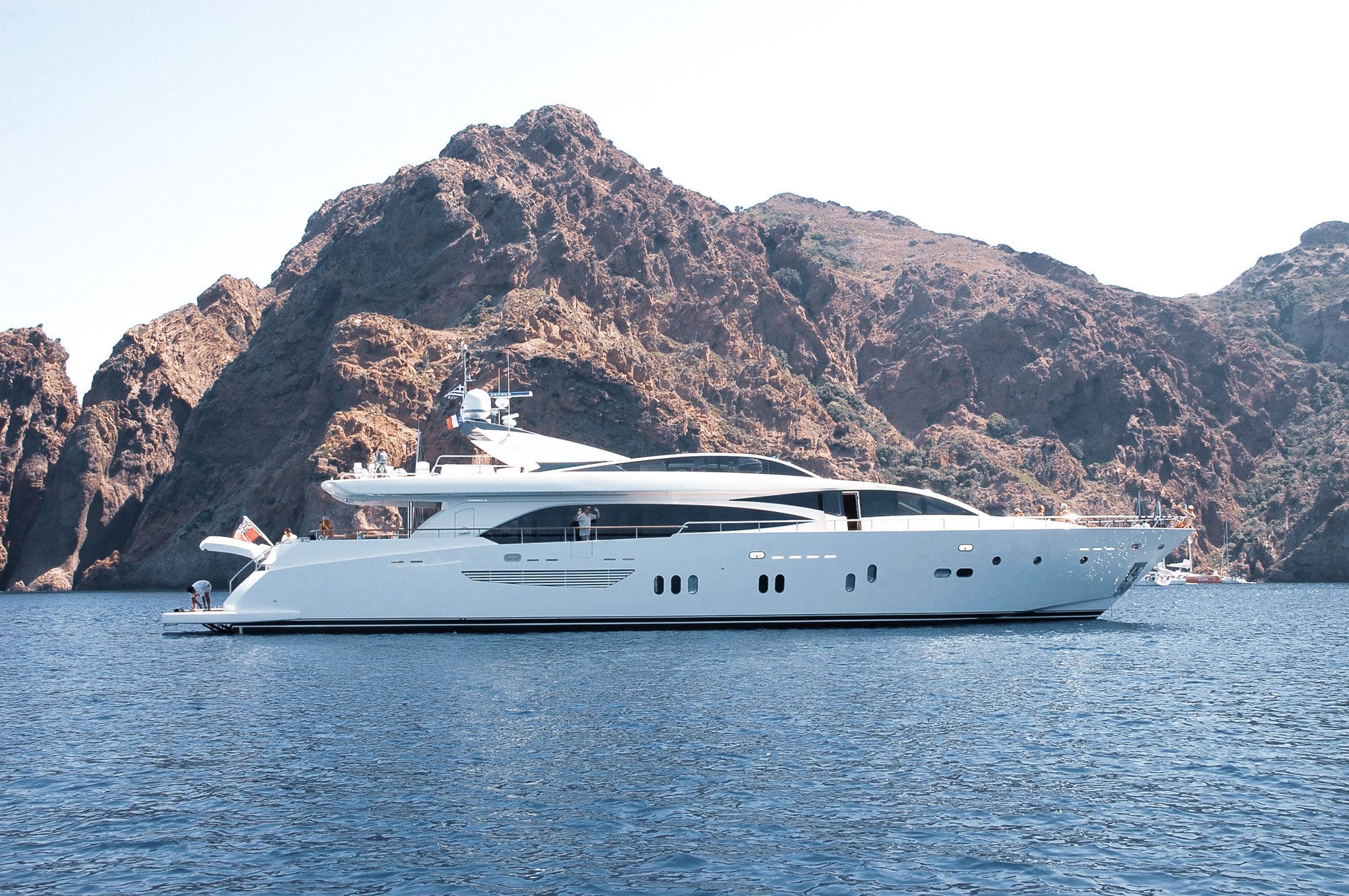 Cruising super-yacht - 3500 - Couach - flybridge / shaft drive / 5-cabin