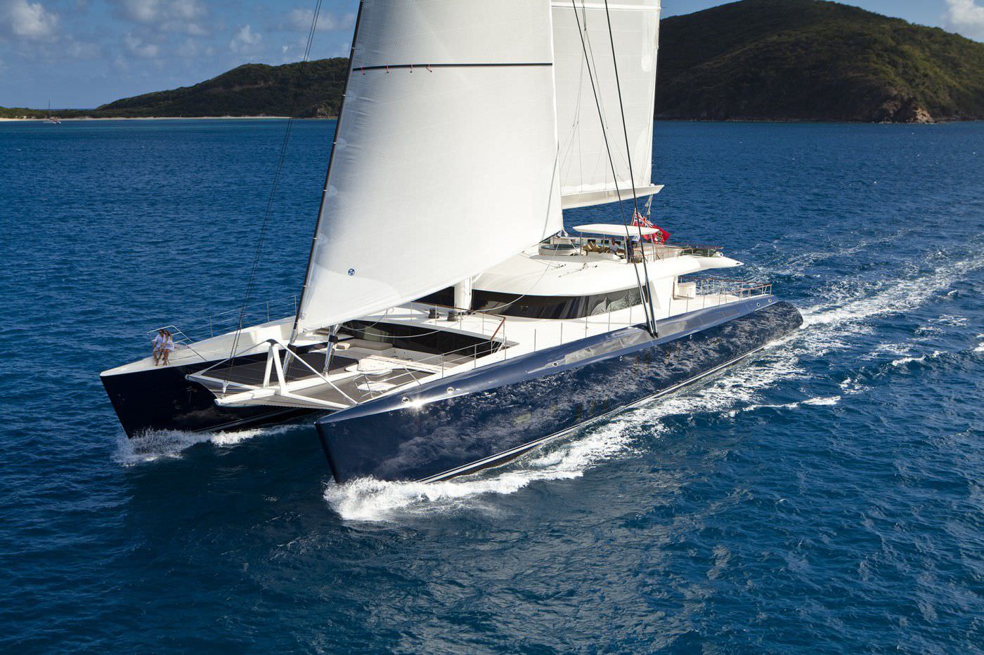 Catamaran sailing super-yacht - HEMISPHERE - Pendennis - ocean cruising ...
