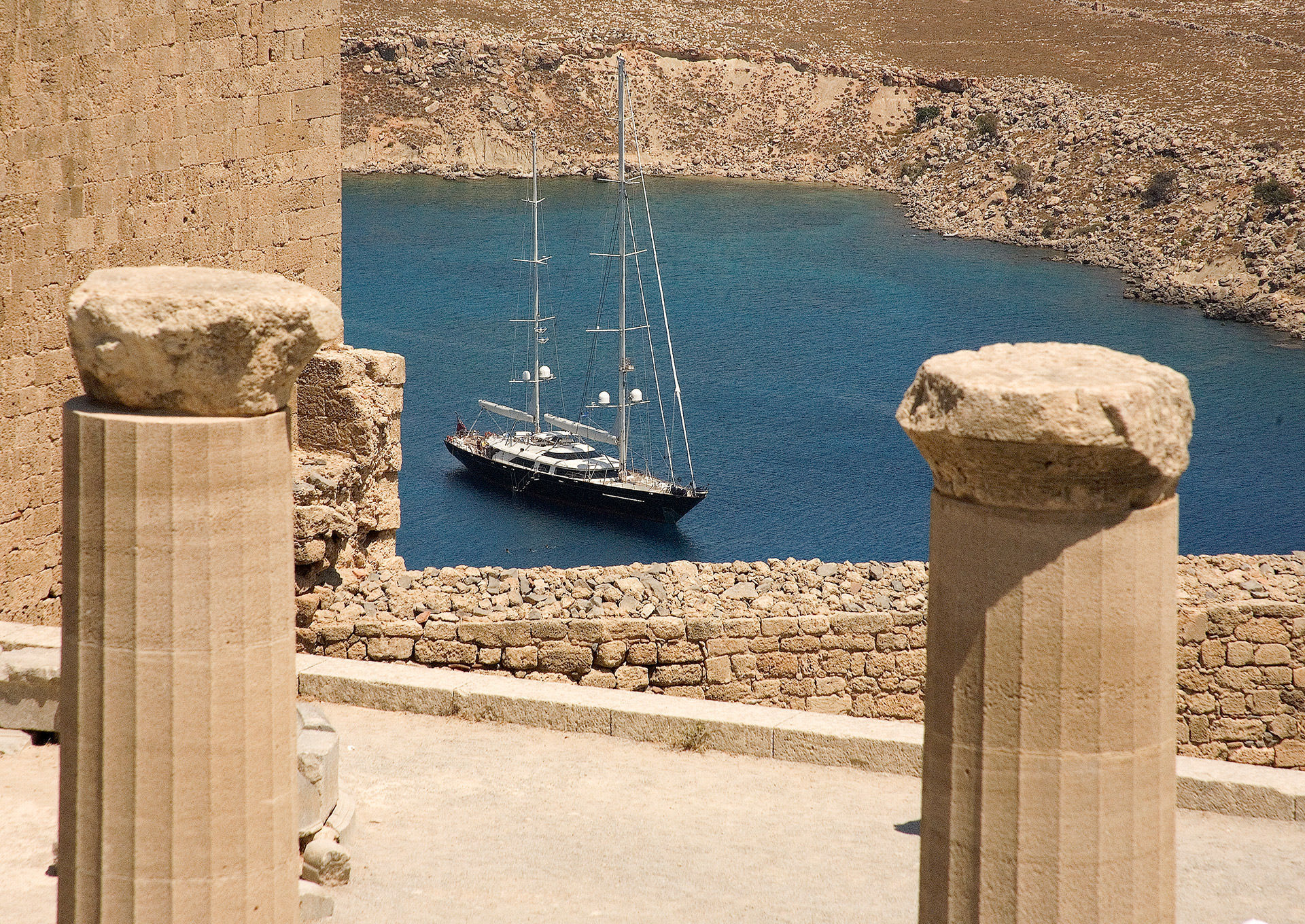 Cruising sailing super-yacht - TAMSEN - Perini Navi - wheelhouse ...