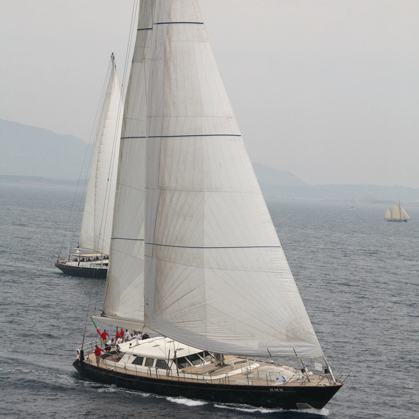 Cruising sailing super-yacht - HERITAGE M - Perini Navi - with deck ...