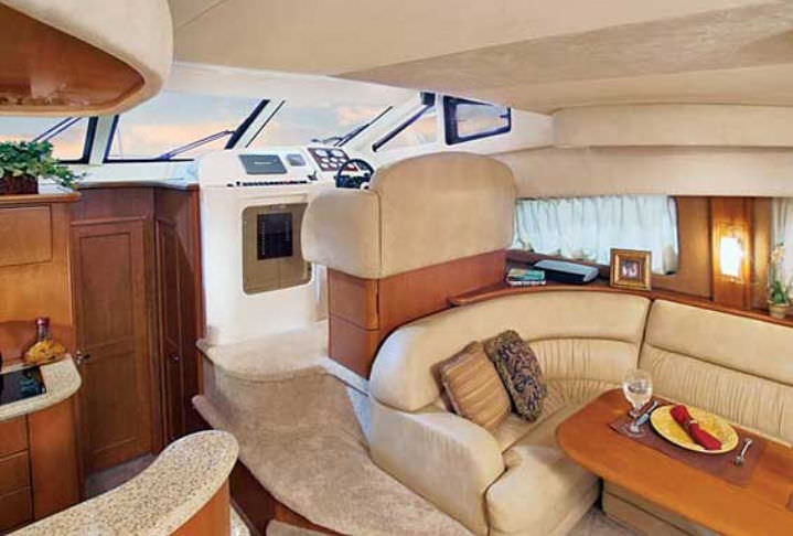 IPS POD express cruiser - 43 Bridge - Silverton - twin-engine ...