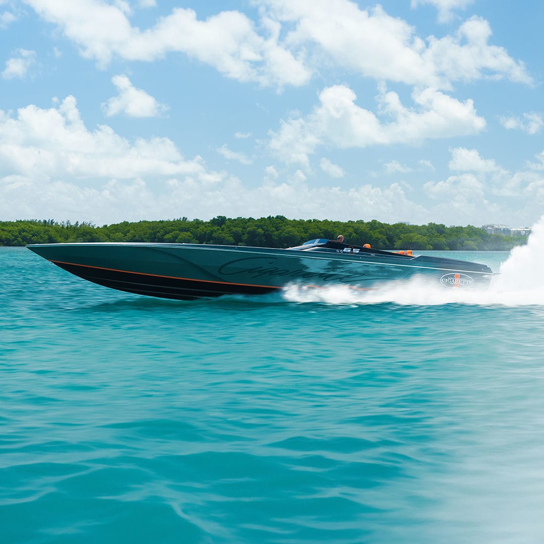 Inboard runabout - 515 - Cigarette Racing Team - twin-engine / dual ...