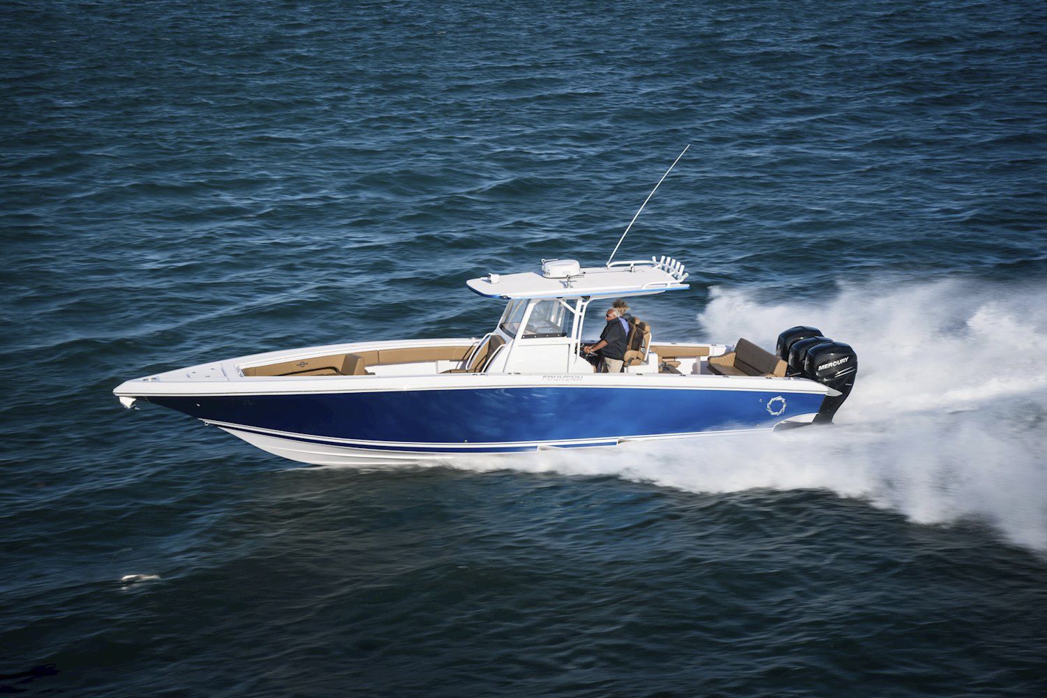 Outboard center console boat - 38CC / 38CC LS - Fountain Powerboats ...