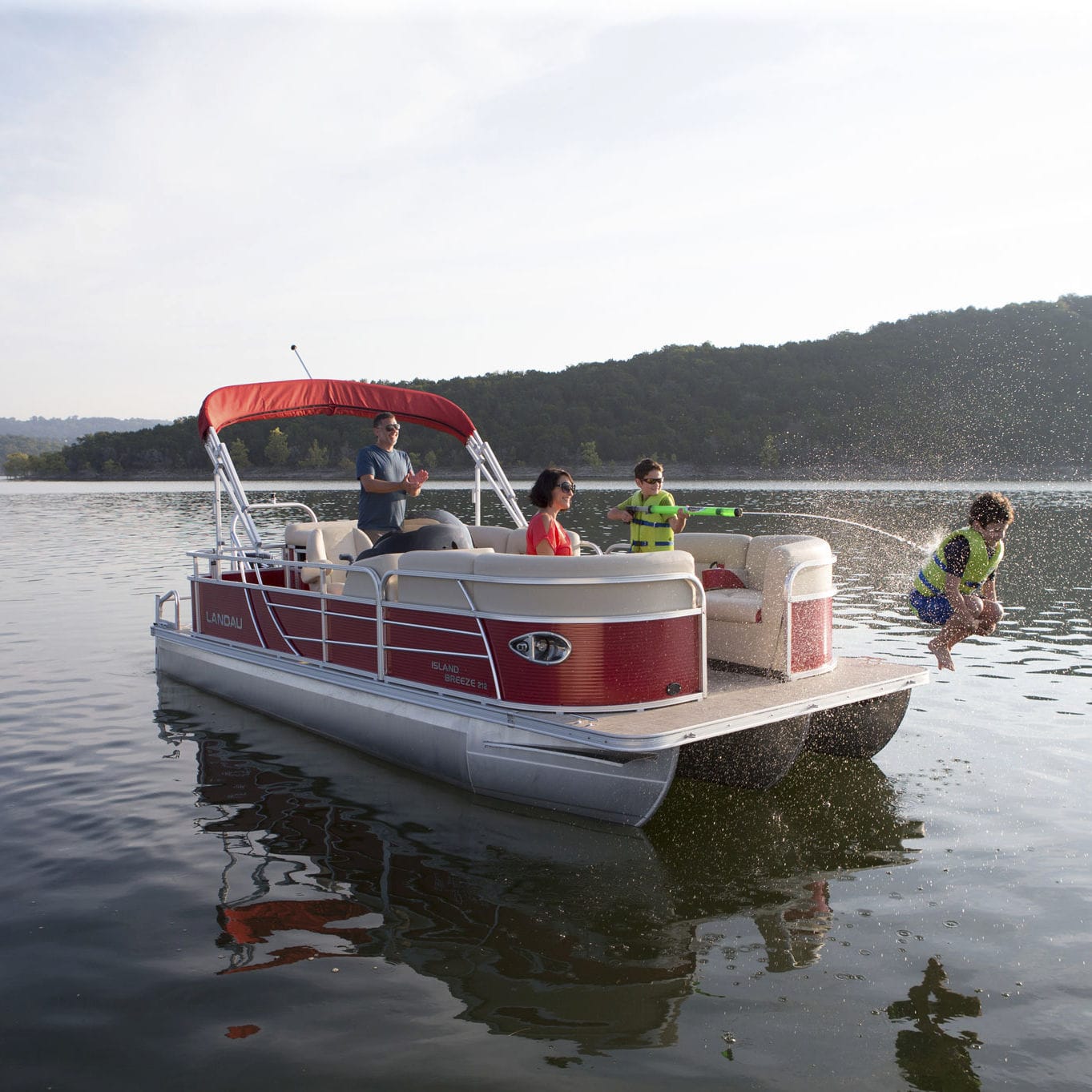 Outboard pontoon boat - Island Breeze 212 Cruise - Landau Boats - tri ...