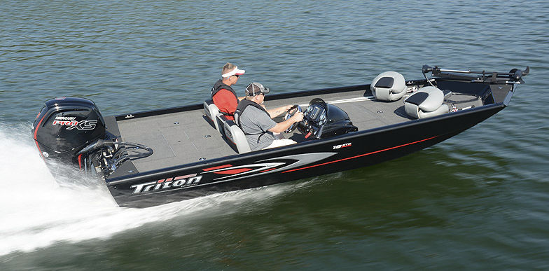 Outboard crappie boat - 18 C TX - Triton Boats - side console / sport ...