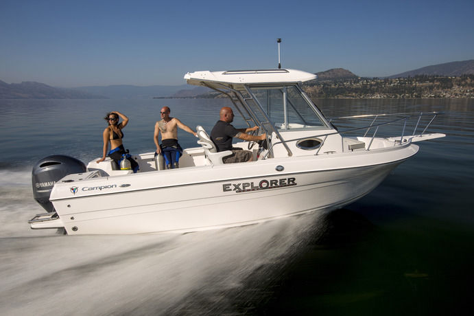 Outboard walkaround - 622 WA - Campion - 8-person max. / with cabin ...