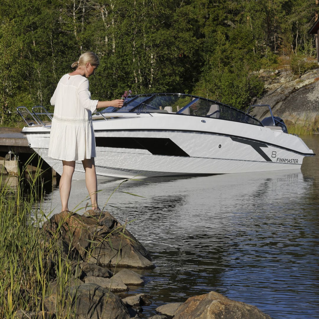 Outboard day cruiser - T8 - Finnmaster Boats Oy - open / 10-person max.