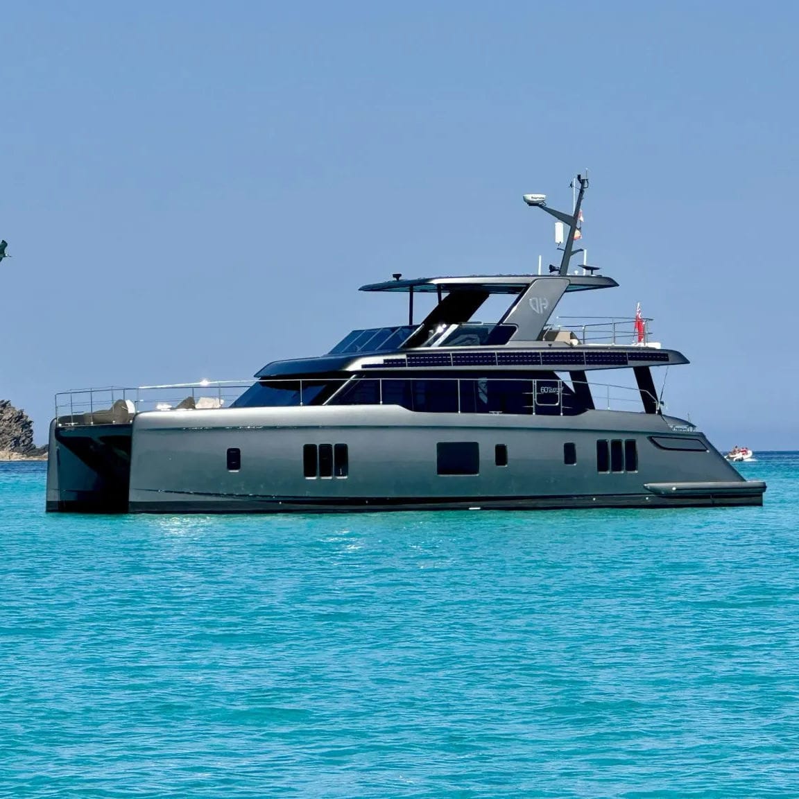 Catamaran motor yacht - 60 Sunreef Power Eco Double Happiness - Sunreef ...