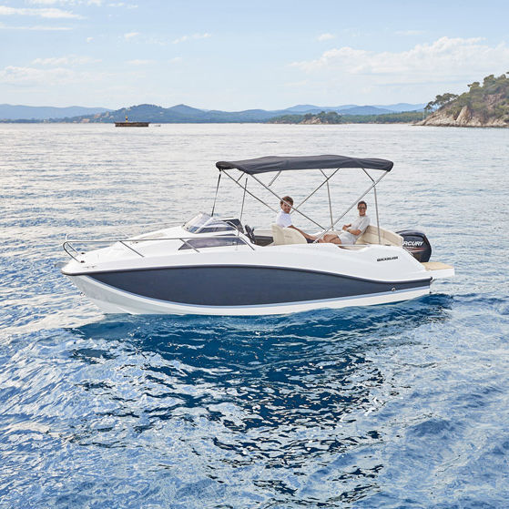 Outboard day cruiser - Activ 555 Cabin - Quicksilver Boats - open / 6 ...