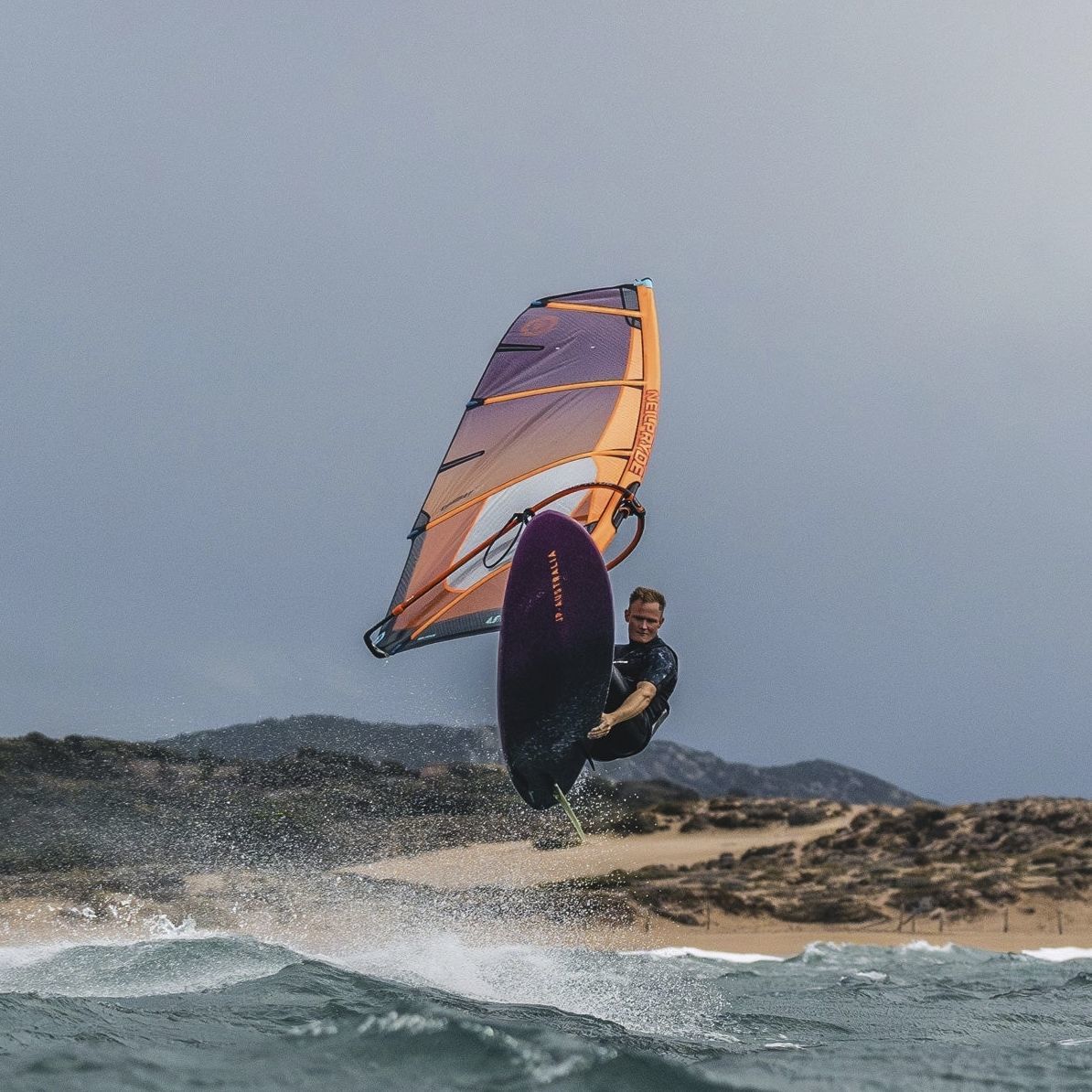 Wave windsurf sail - COMBAT PRO FUSE - NeilPryde Windsurfing - RDM / 4-batten / orange