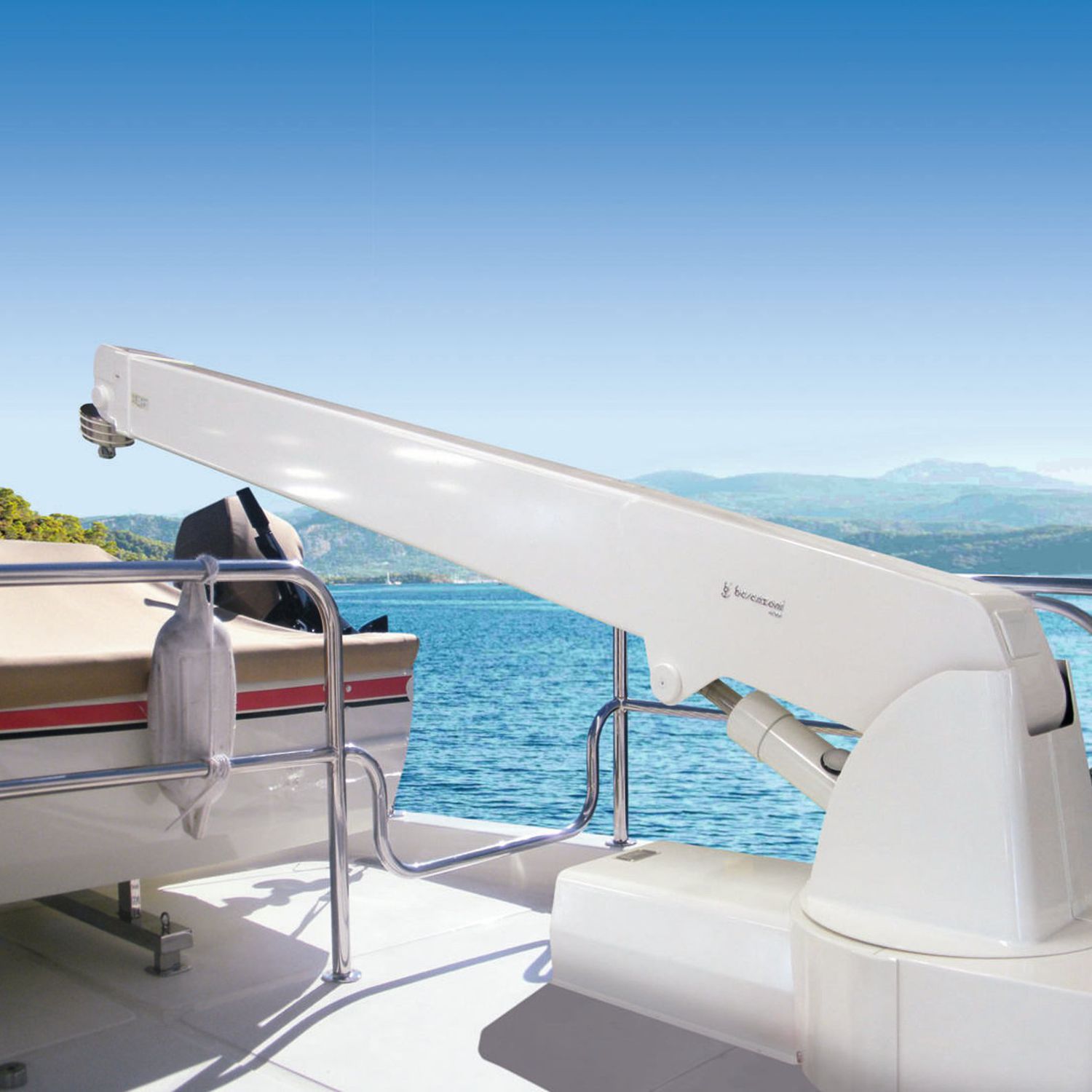 Boat davit - G 560 - Besenzoni SpA - for yacht / hydraulic / telescopic