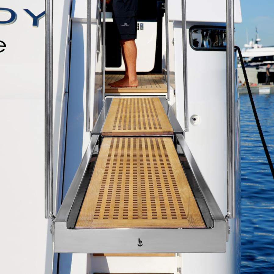 Boat gangway - PI 894 CLASSIC - Besenzoni SpA - for yacht / telescopic ...