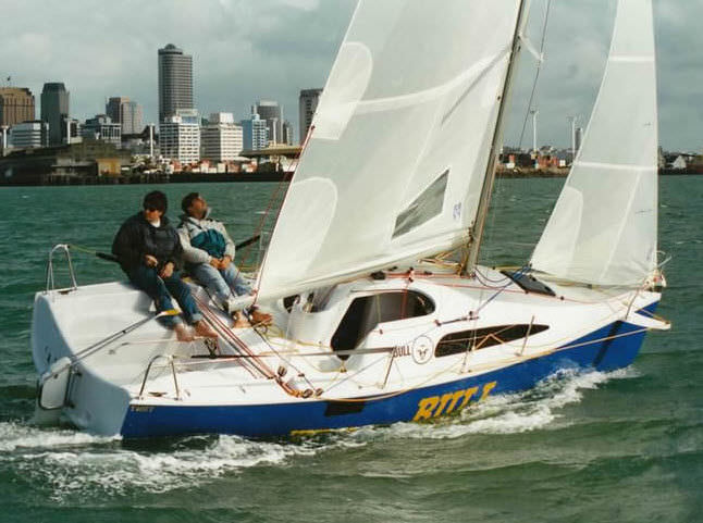 Cruising-racing sailboat - BULL 7000 - Young Yacht Design - transportable