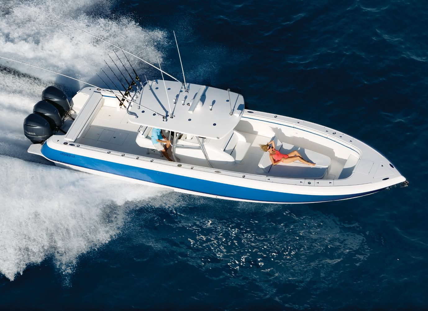 Outboard center console boat - 400 CC - Intrepid - triple-engine ...