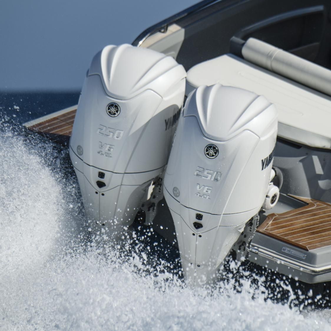 Outboard engine - F250NCB - Yamaha Motor Europe - Marine - gasoline ...
