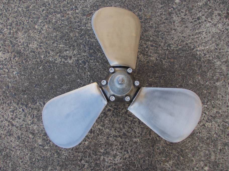 Boat propeller - S1 - Seahawk - auto-feathering / propeller shaft / 3-blade