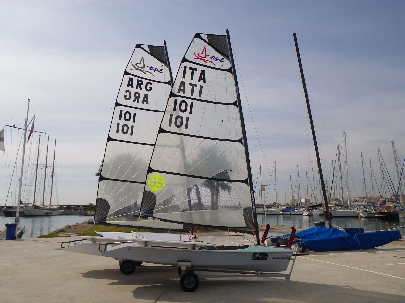 Laminated sailcloth - AX ONE DESIGN / SKIFF - Contender BV - regatta ...