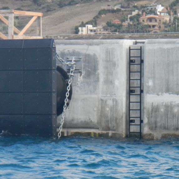 Dock ladder - LFE - Trelleborg Marine and Infrastructure - fixed ...