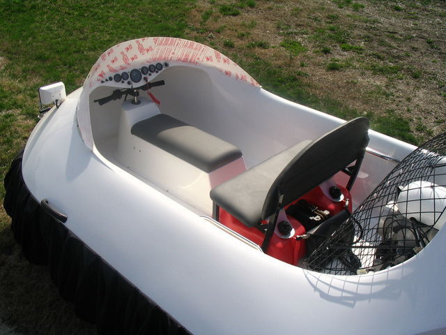 Hovercraft - 6115 - Neoteric Hovercraft